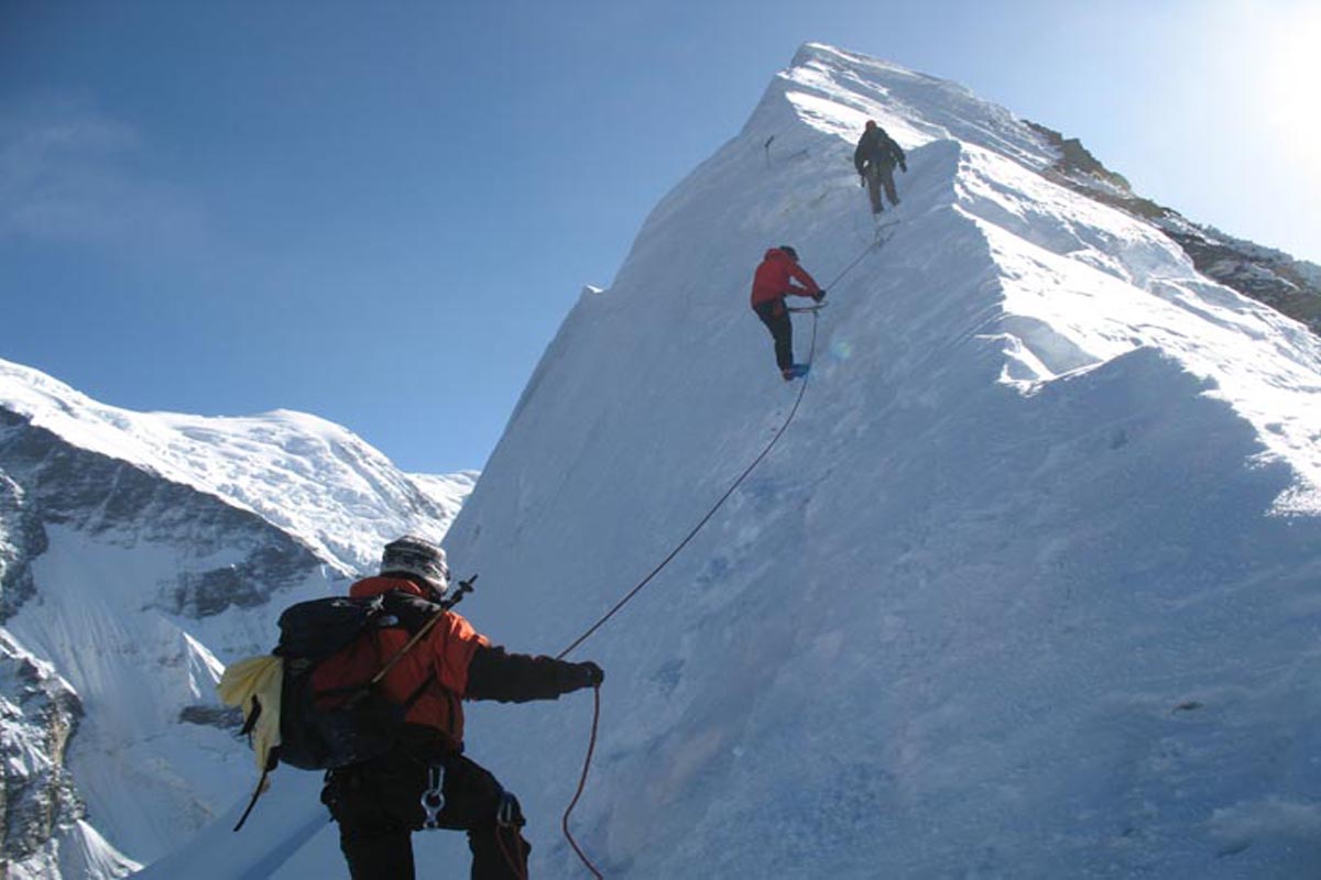 Island Peak Climbing - 16 Days | Cost, Difficulty and Map